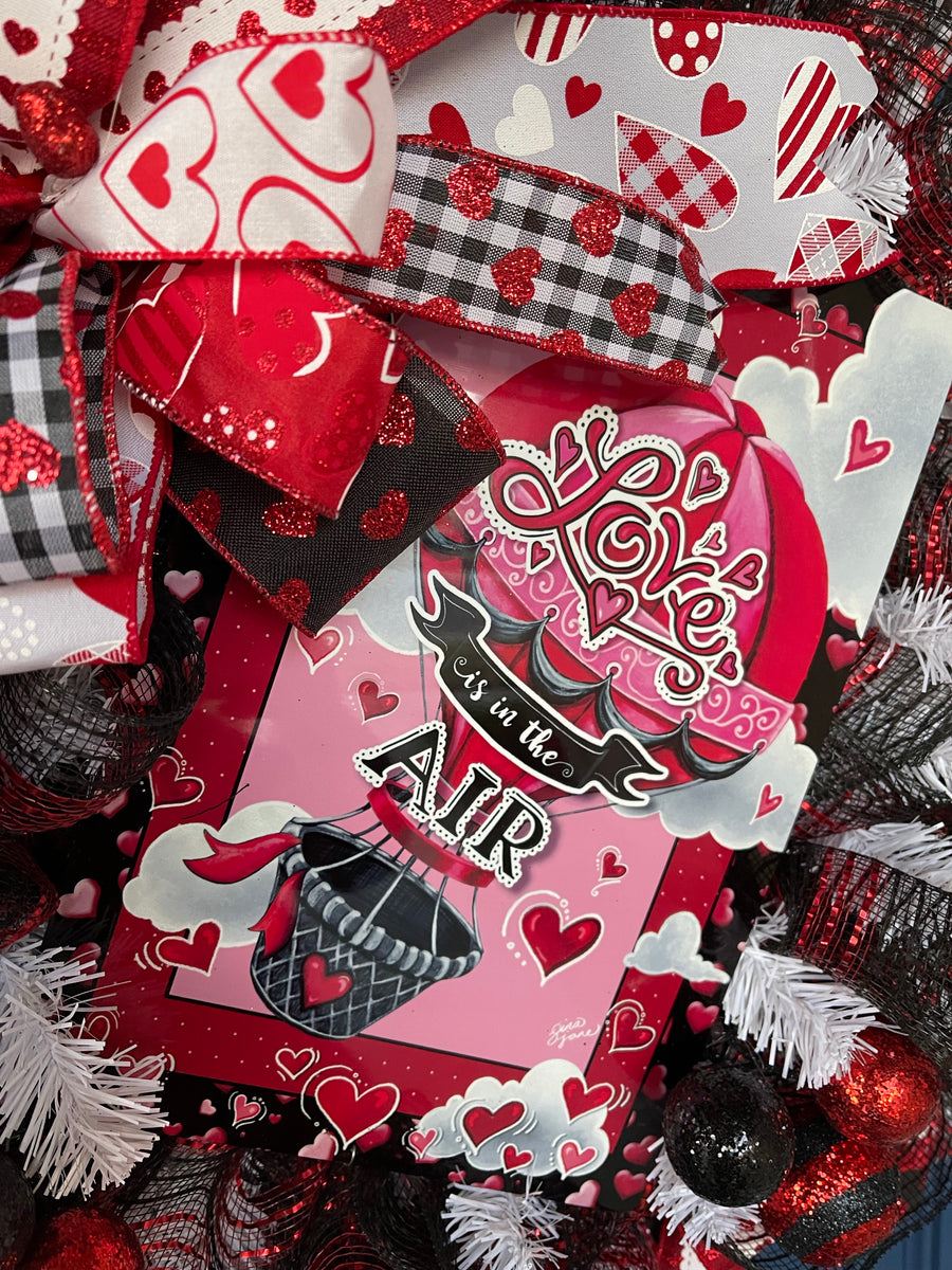 Love Is in The Air Valentines Day Hot Air Balloon Wreath ...